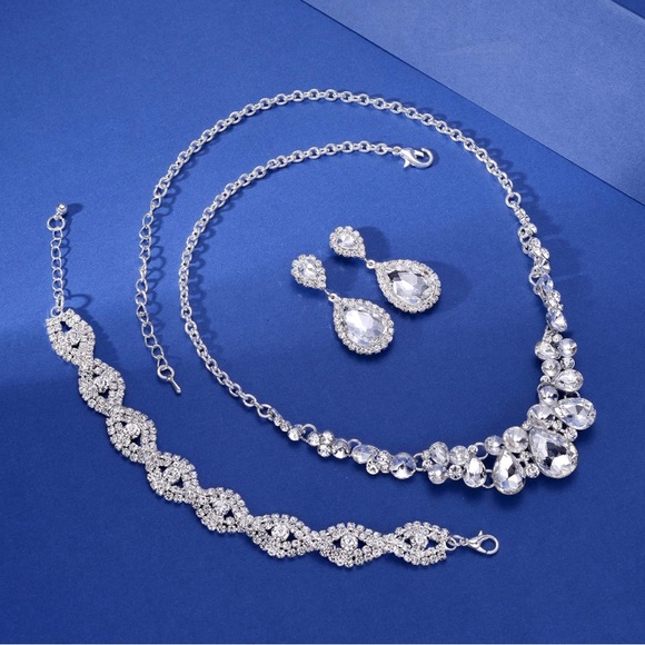 Passion of Essence | Jewelry | 34 Pieces Jewelry Set Rhinestone ...